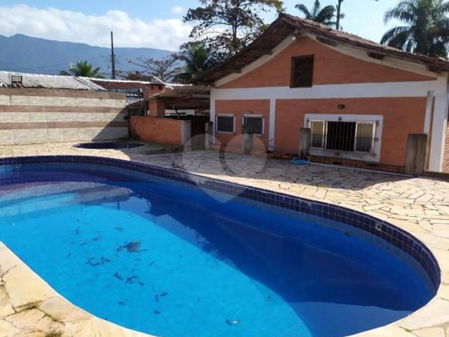 Casa com 3 quartos à venda em Centro SP