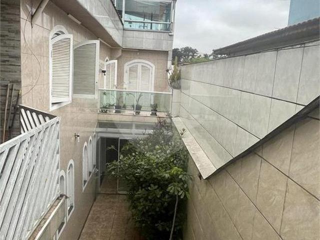 Casa com 3 quartos à venda em Centro SP