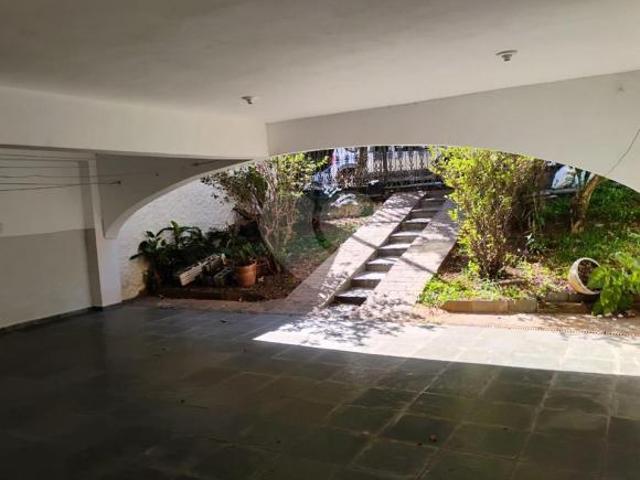 Casa com 3 quartos à venda em Centro SP