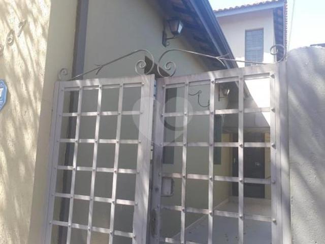 Casa com 3 quartos à venda em Centro SP