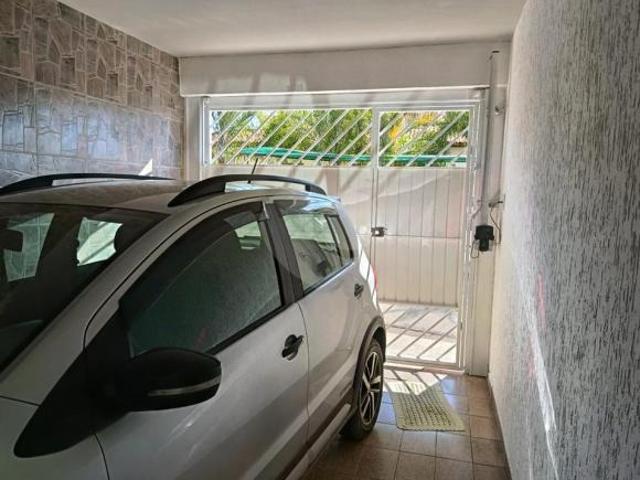 Casa com 3 quartos à venda em Centro SP