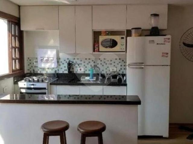 Casa com 3 quartos à venda em Centro SP