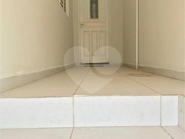 Casa com 3 quartos à venda em Centro SP