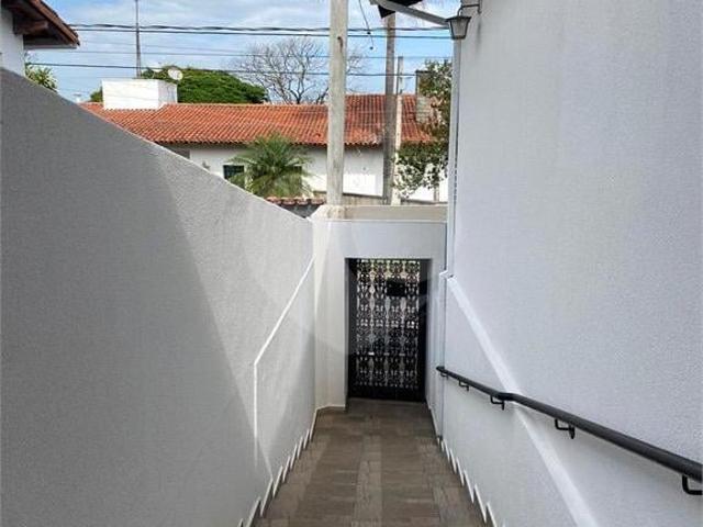 Casa com 3 quartos à venda em Centro SP
