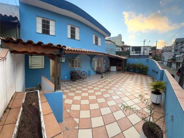 Casa com 3 quartos à venda em Centro SP