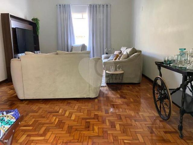 Casa com 3 quartos à venda em Centro SP