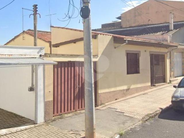 Casa com 3 quartos à venda em Centro SP