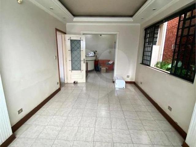 Casa com 3 quartos à venda em Centro SP