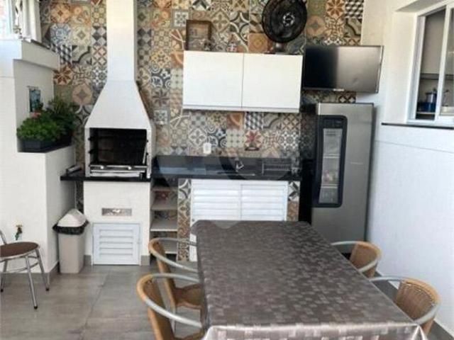 Casa com 3 quartos à venda em Centro SP