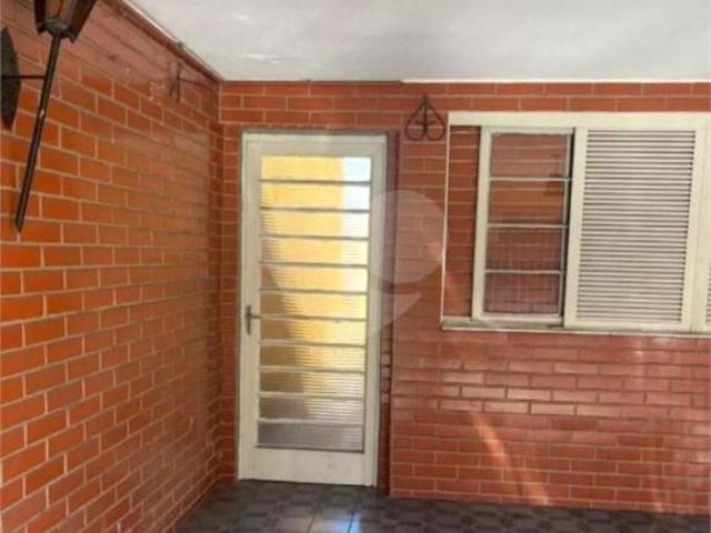 Casa com 3 quartos à venda em Centro SP