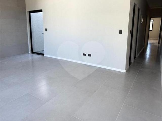 Casa com 3 quartos à venda em Centro PR