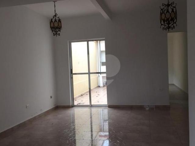 Casa com 3 quartos à venda em Chora menino SP