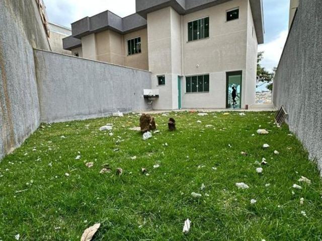 Casa com 3 quartos à venda em Contagem, no bairro Cabral
