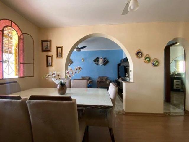 Casa com 3 quartos à venda em Contagem, no bairro Carajás