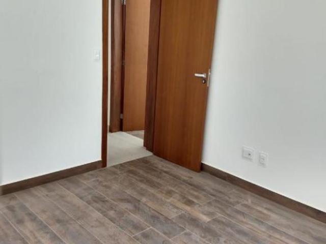 Casa com 3 quartos à venda em Contagem, no bairro Centro