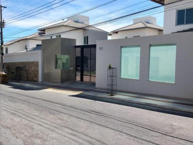 Casa com 3 quartos à venda em Contagem, no bairro Centro