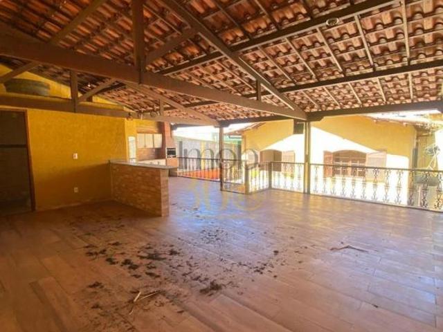 Casa com 3 quartos à venda em Contagem, no bairro Amazonas