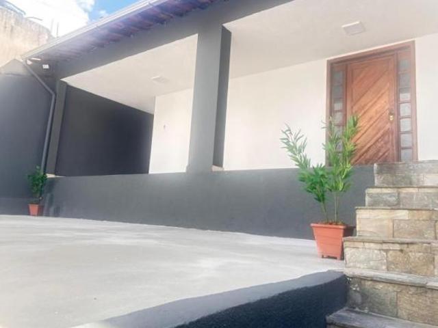 Casa com 3 quartos à venda em Contagem, no bairro Alvorada