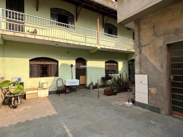 Casa com 3 quartos à venda em Contagem, no bairro Glória
