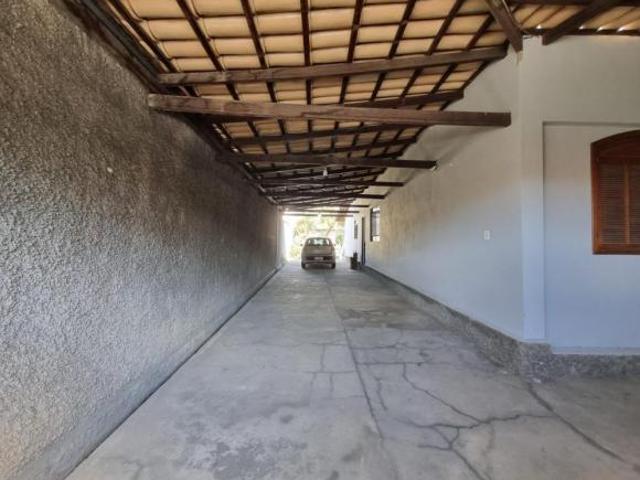 Casa com 3 quartos à venda em Contagem, no bairro Flamengo