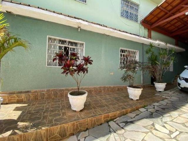 Casa com 3 quartos à venda em Contagem, no bairro Inconfidentes