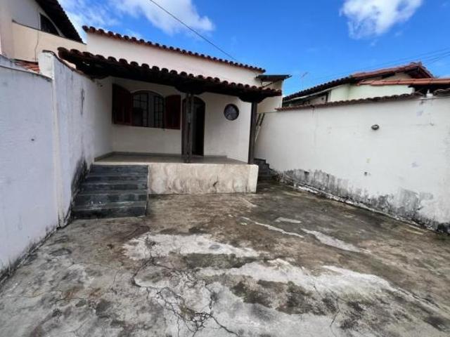 Casa com 3 quartos à venda em Contagem, no bairro Monte Castelo