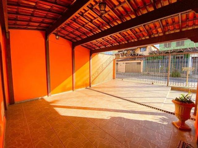 Casa com 3 quartos à venda em Contagem, no bairro Parque Recreio