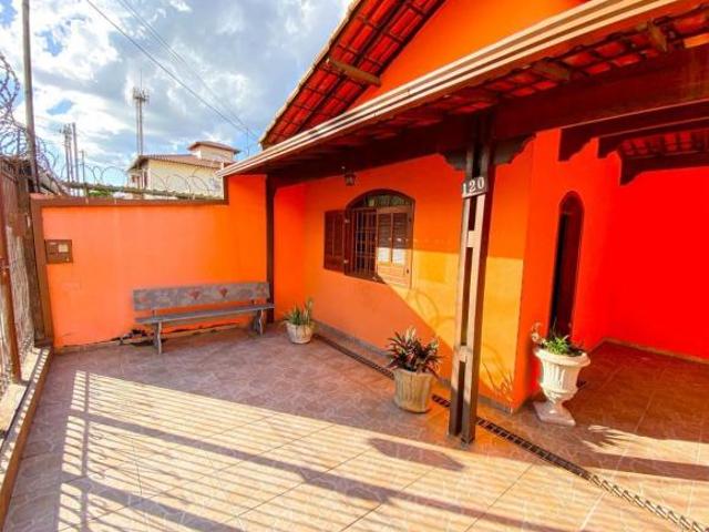 Casa com 3 quartos à venda em Contagem, no bairro Parque Recreio