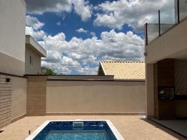 Casa com 3 quartos a Venda em Condominio, Casa a venda em valinhos