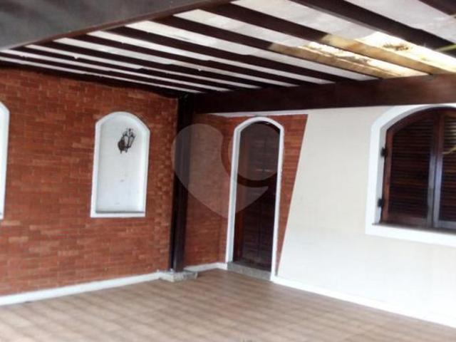 Casa com 3 quartos à venda em Conjunto residencial santa terezinha SP