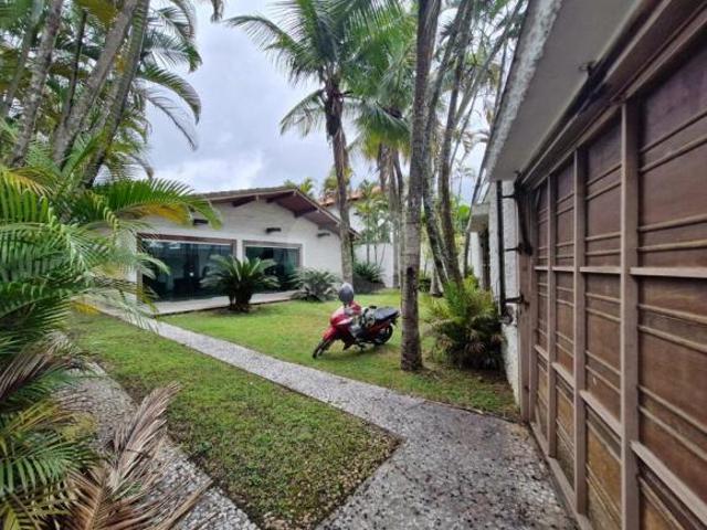 Casa com 3 quartos à venda em Enseada SP