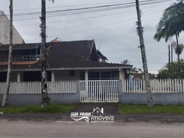 Casa com 3 quartos a venda em Guaratuba