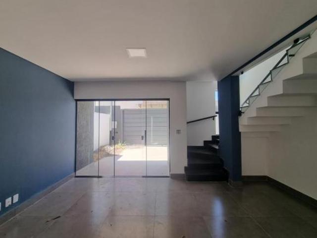 Casa com 3 quartos à venda em Ibirité, no bairro São Pedro