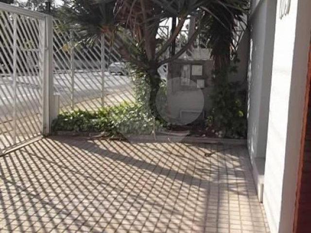 Casa com 3 quartos à venda em Indianópolis SP