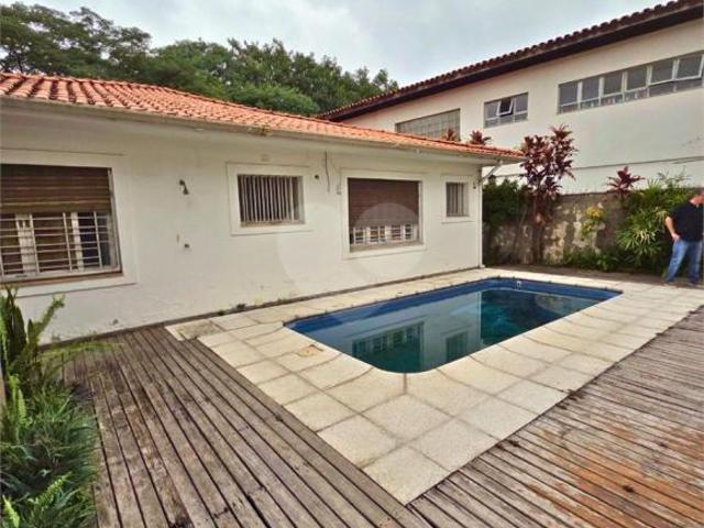 Casa com 3 quartos à venda em Indianópolis SP