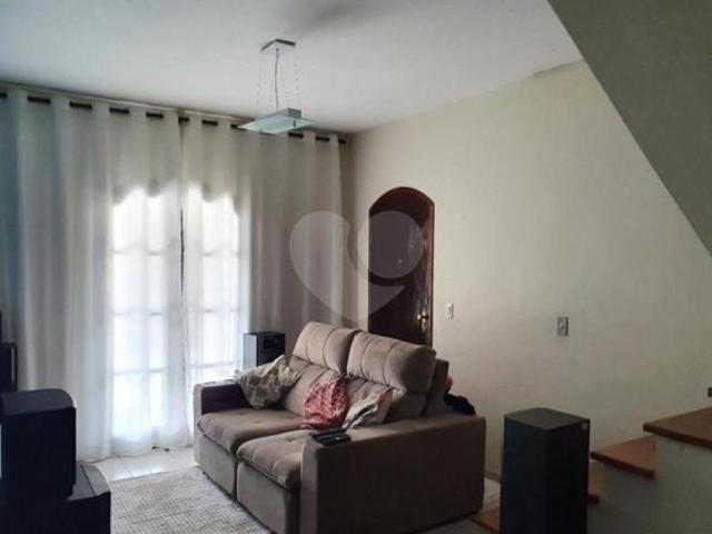 Casa com 3 quartos à venda em Jardim Guacuri SP