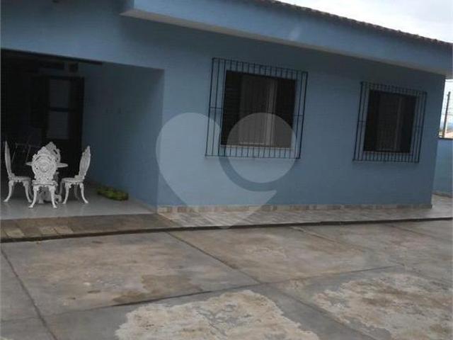 Casa com 3 quartos à venda em Jardim itatins SP