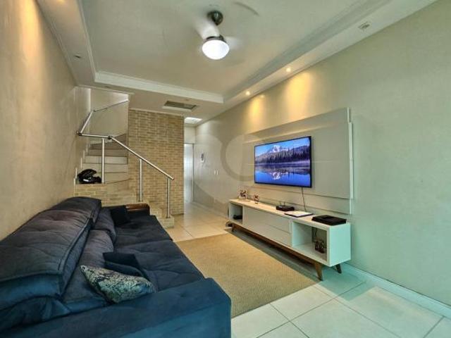 Casa com 3 quartos à venda em Jardim Las Palmas SP