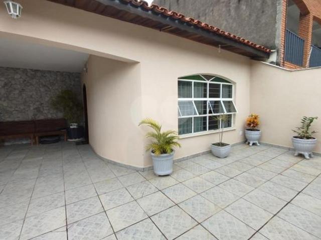 Casa com 3 quartos à venda em Jardim leocádia SP