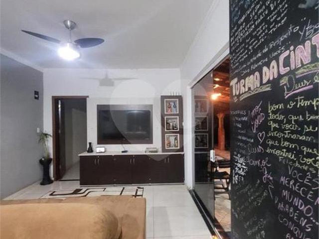 Casa com 3 quartos à venda em Jardim Santa Fé SP