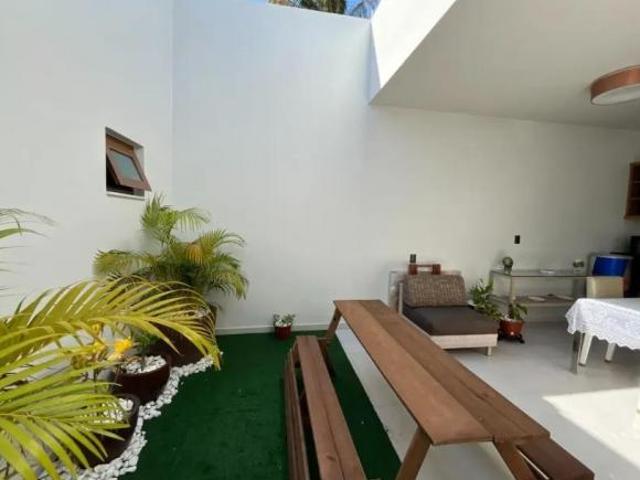 Casa com 3 quartos, à venda em Jardim Pires de Mello