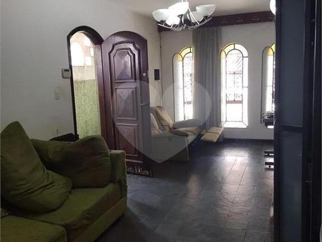 Casa com 3 quartos à venda em Jardim regis SP