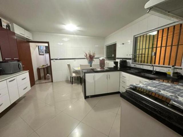 Casa com 3 quartos à venda em Jardim Vivan SP