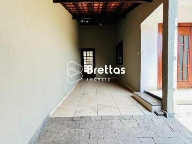 Casa com 3 quartos à venda em Lavras, no bairro Jardim Floresta
