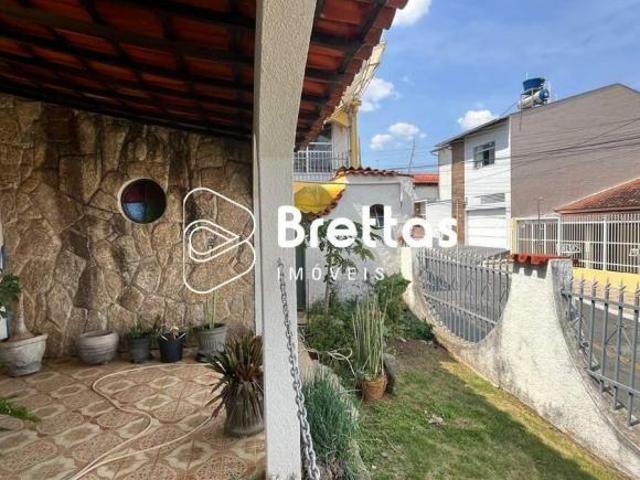 Casa com 3 quartos à venda em Lavras, no bairro Jardim Floresta