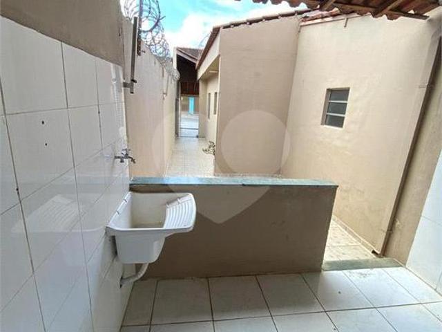 Casa com 3 quartos à venda em Loteamento Terras De São Pedro E São Paulo SP