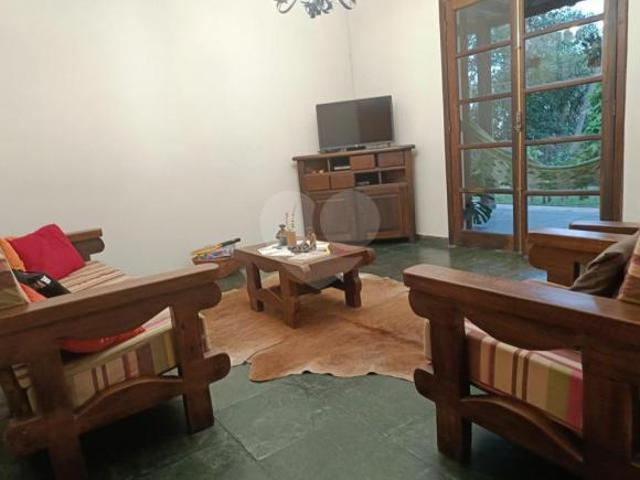 Casa com 3 quartos à venda em Luiz fagundes SP