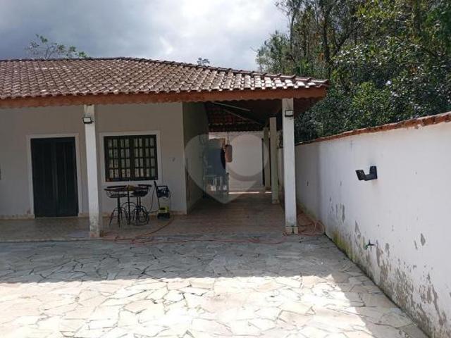 Casa com 3 quartos à venda em Maitinga SP