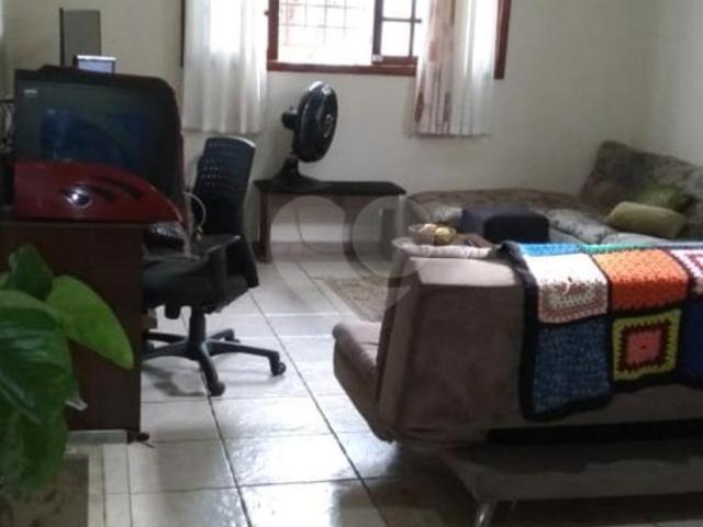 Casa com 3 quartos à venda em Maracanã SP