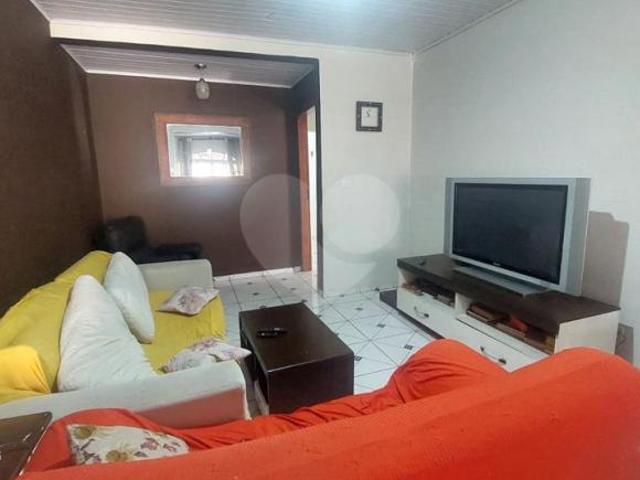 Casa com 3 quartos à venda em Moinho SP